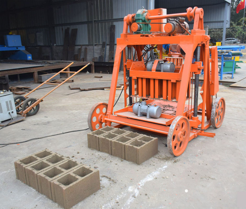 Halstec 40-3A Egg Layer Cement Block Molding Machine 5000 Bricks Per ...